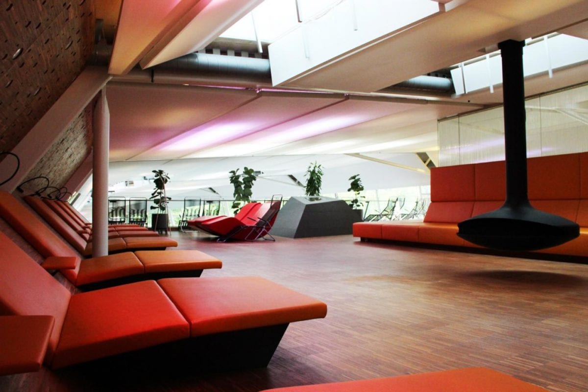 Auster Sport- und Wellnessbad Eggenberg - Filmcommission Graz