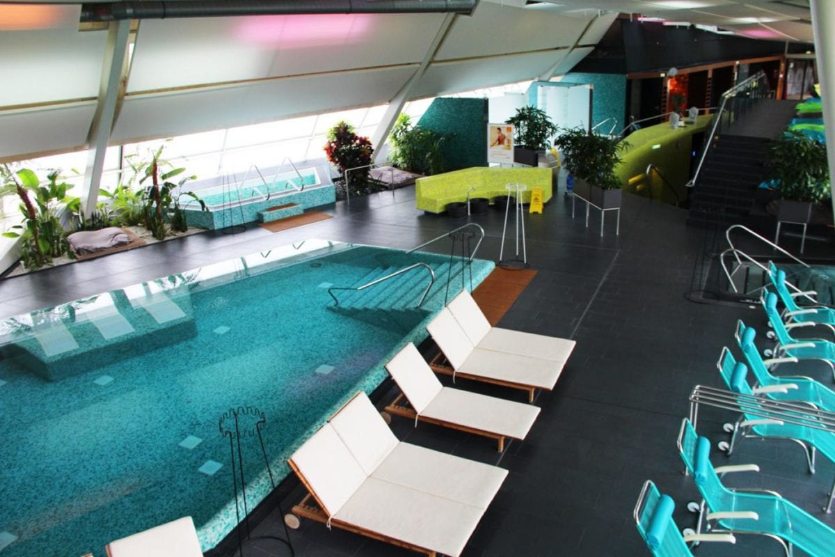 Auster Sport- und Wellnessbad Eggenberg - Filmcommission Graz